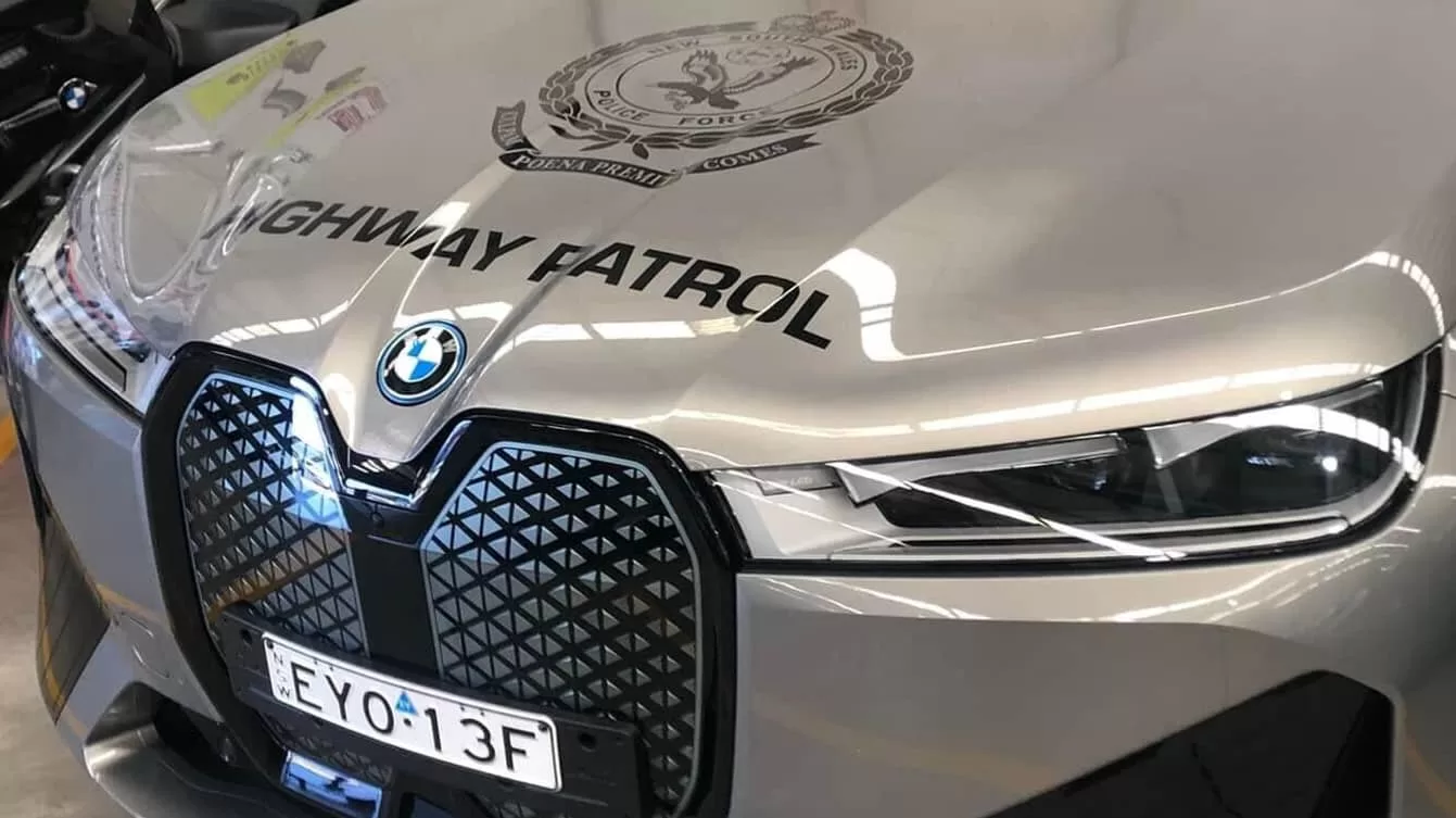 NSW Police highway patrol takes delivery of BMW iX electric car - EV ...
